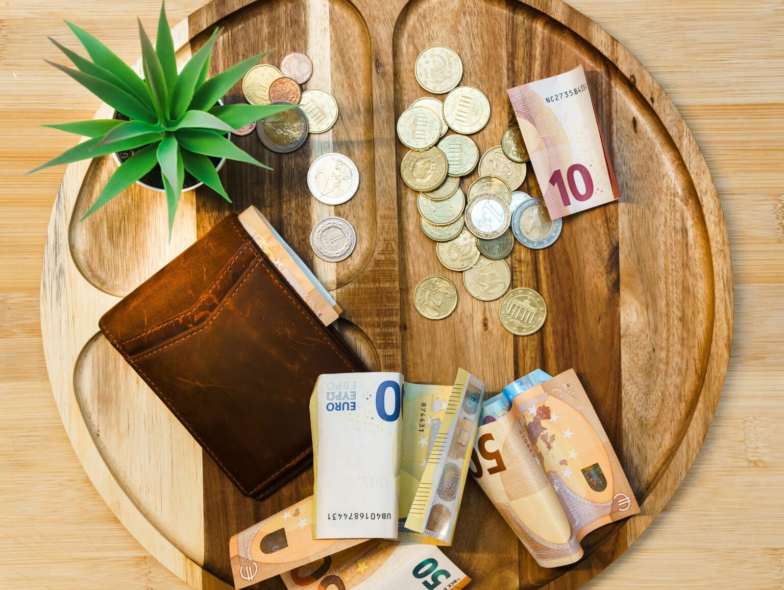 Waarom Contant Betalen Je Helpt Minder Uit Te Geven - Slim omgaan met geld